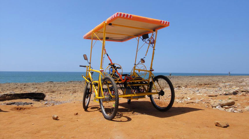 MAROKKAANSE UITVINDING: AUTOFIETS OP ZONNE-ENERGIE - United News