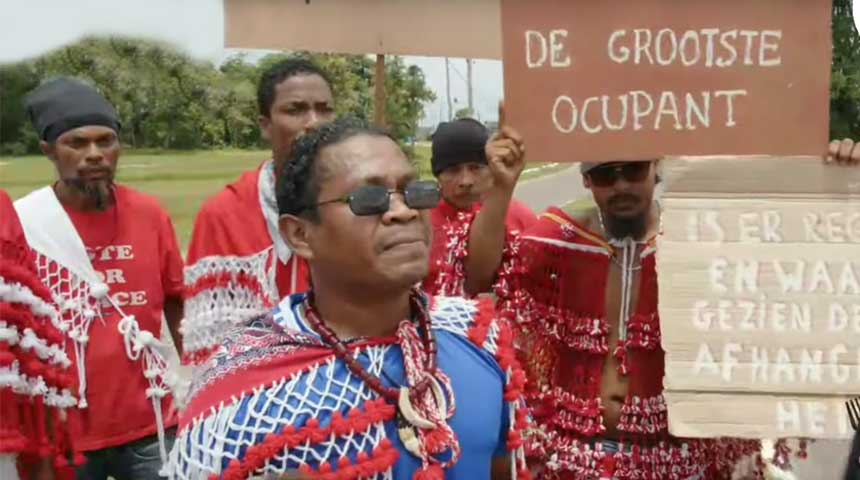 INHEEMSEN KIJKEN NOG STEEDS UIT NAAR MAATREGELEN TEGEN GEWELD POLITIE ...