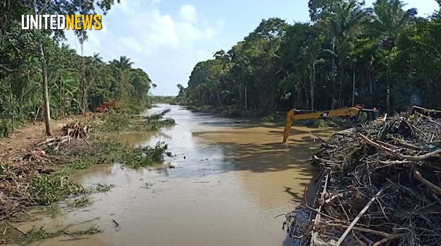 OPSCHONING SARAMACCAKANAAL TUSSEN CREOLA EN KAMEELBRUG BEGONNEN ...